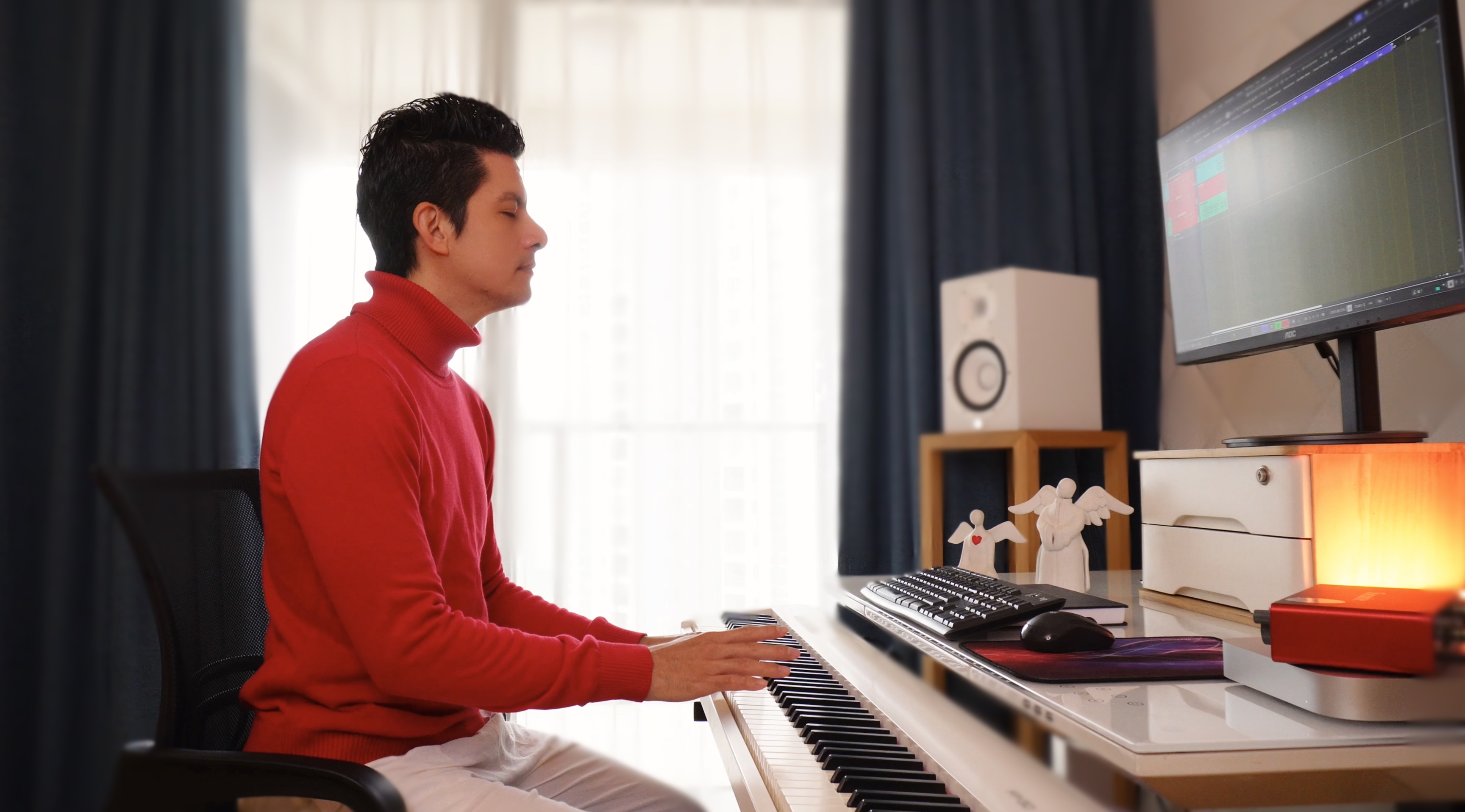 Angelo Cast – Pianist / Composer / Peacemaker